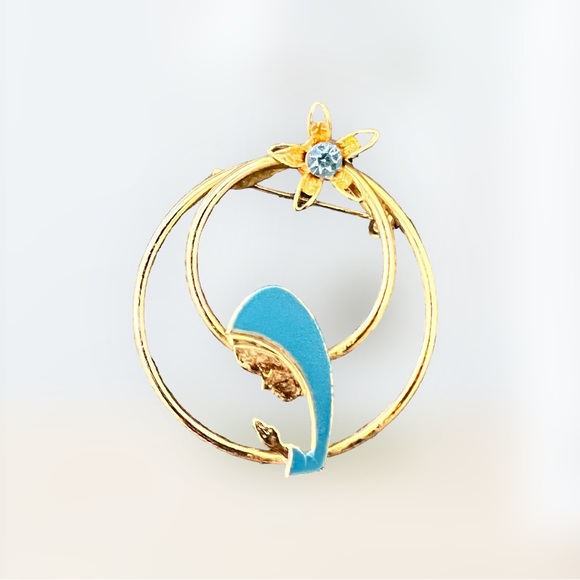 Vintage | Jewelry | Virgin Mary Pin | Poshmark